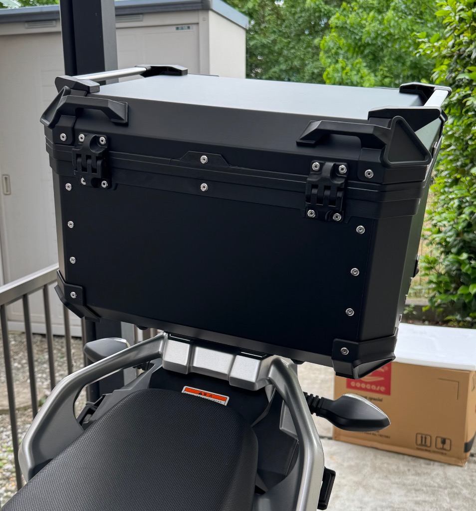 COOCASE クーケース バイク用 アルミトップケース 55L ブラック CCX550B マルチポケット付き : あるふぁここ プラザ店 - 通販 - Yahoo!ショッピング