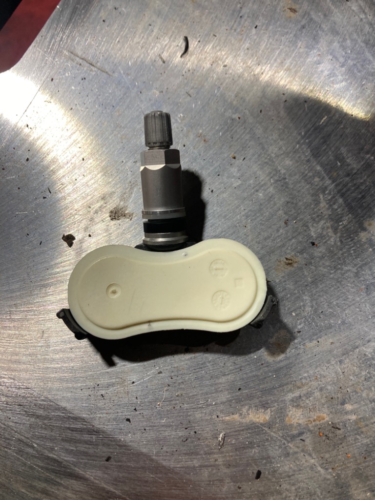 空気圧センサー HONDA LEGEND レジェンド KC2 前期 42753TY2A51 OEM タイヤ 4PCS 1piece : a2022081100002 : ビリーブ - 通販 ...