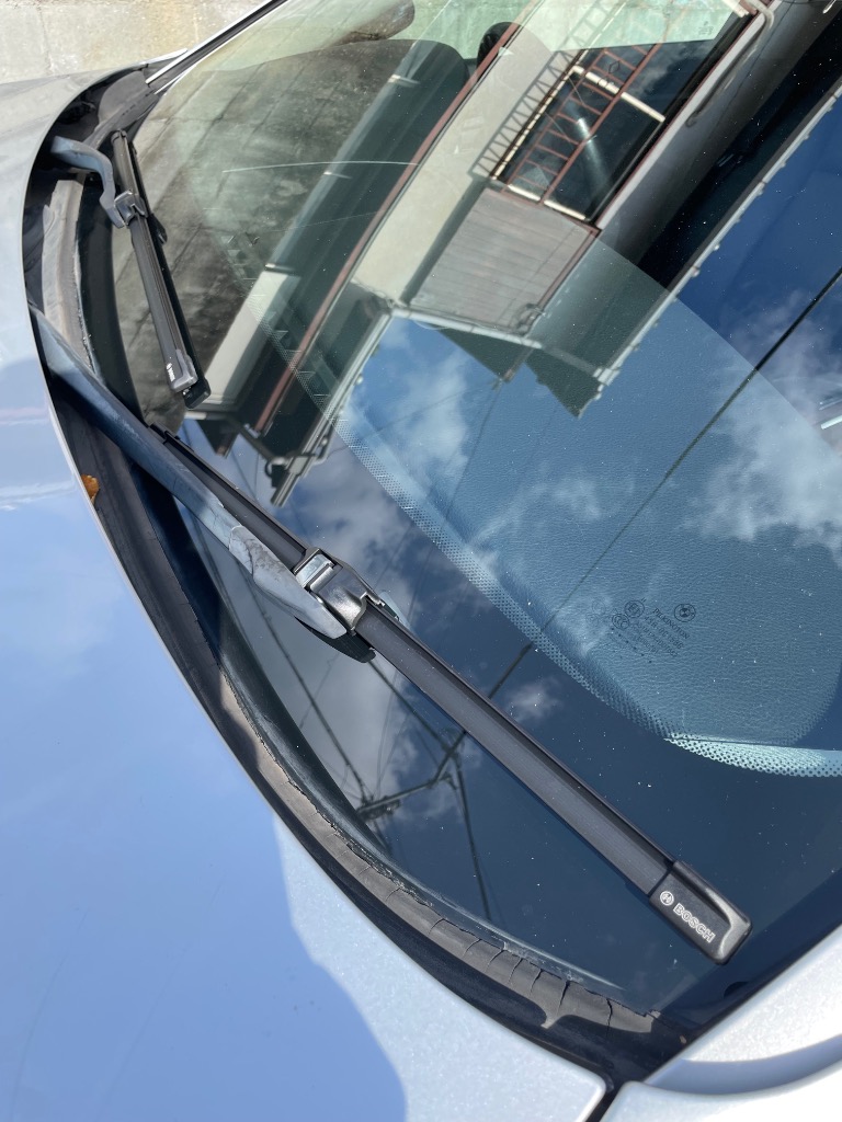 BMW フロント ワイパーブレード 左右セット BOSCH製 5シリーズ F10 F11 61612458016 3397007524 ...