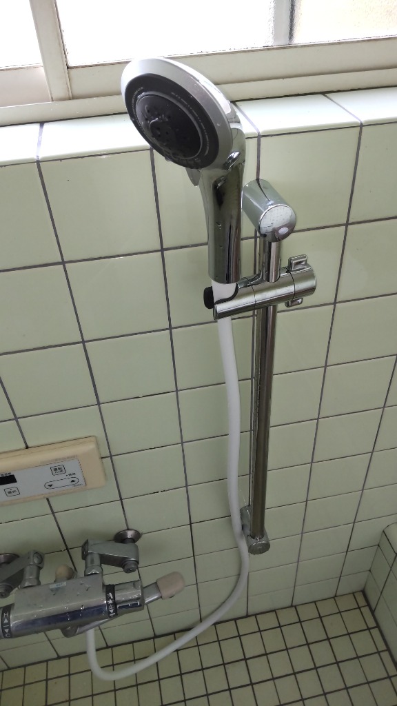 INAX LIXIL BF-FB27(600) スライドバー付シャワーフック 水栓金具 シリーズ外 リクシル : 施主のミカタ Yahoo!店 - 通販 - Yahoo!ショッピング