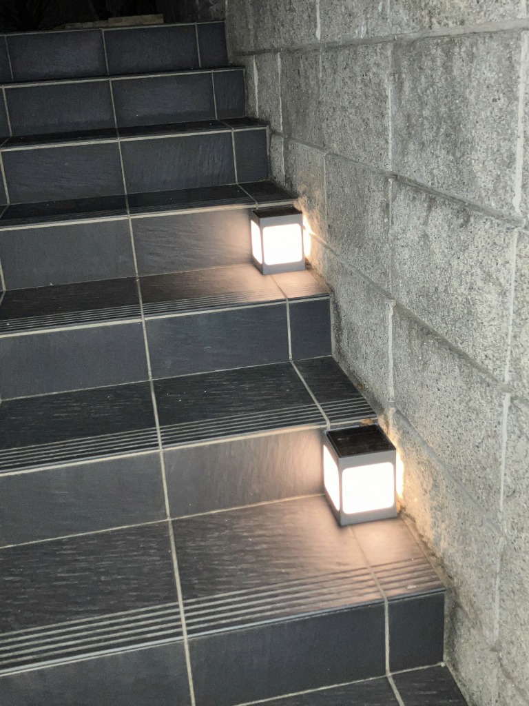 タカショー ひかりノベーション SUNCHARGE 道のひかり 2個入り タカショー ひかりノベーション SUNCHARGE 道のひかり 2個入り