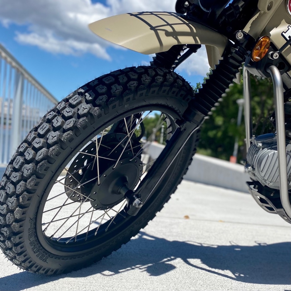 IRC 在庫有 送料無料 リアタイヤ GP1 3.00-17 4PR WT リア 129276 バイク タイヤ 井上ゴム : アイネット ...