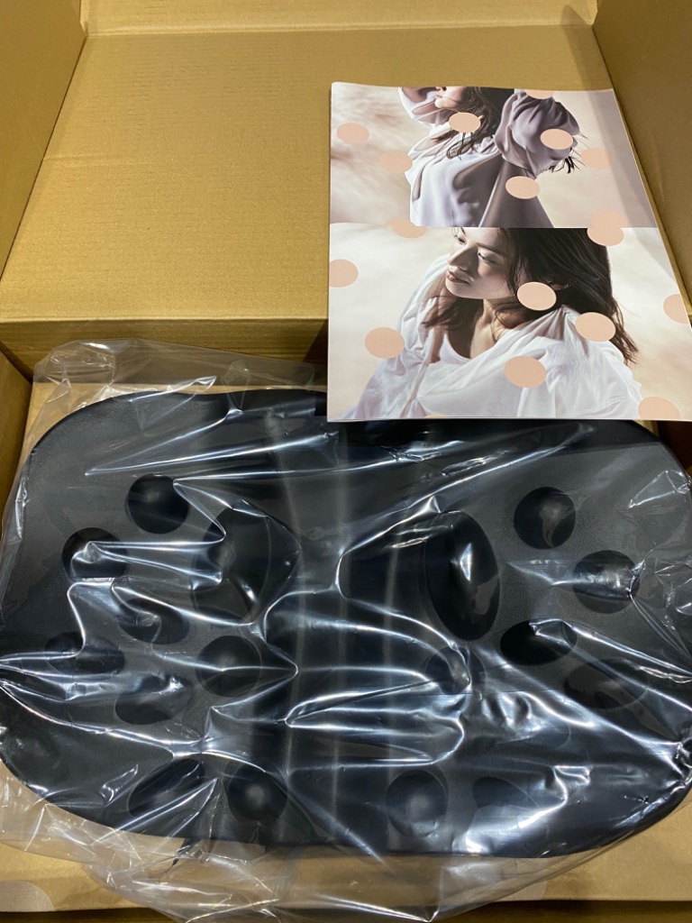 マッサージ用品 肩 肩甲骨 肩こり マッサージ ほぐし ストレッチ 健康グッズ 指圧 コリ RAKUNAラクナ 肩甲骨はがしピロー 敬老の日 : az833c309s999 : amepla ...