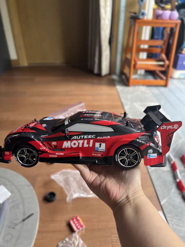 1:16 RC ドリフトレーシングカー 4WD 2.4 グラム 高速 GTR リモコン 最大 58km 制御 距離 電子 趣味 おもちゃ : p210066013569 : 石川ストア ...