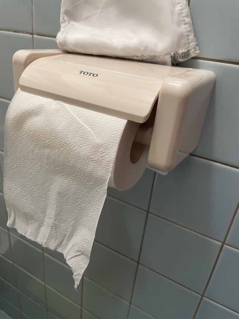 TOTO YH50#SC1 紙巻器 樹脂製 パステルアイボリー : 住設ショッピング - 通販 - Yahoo!ショッピング