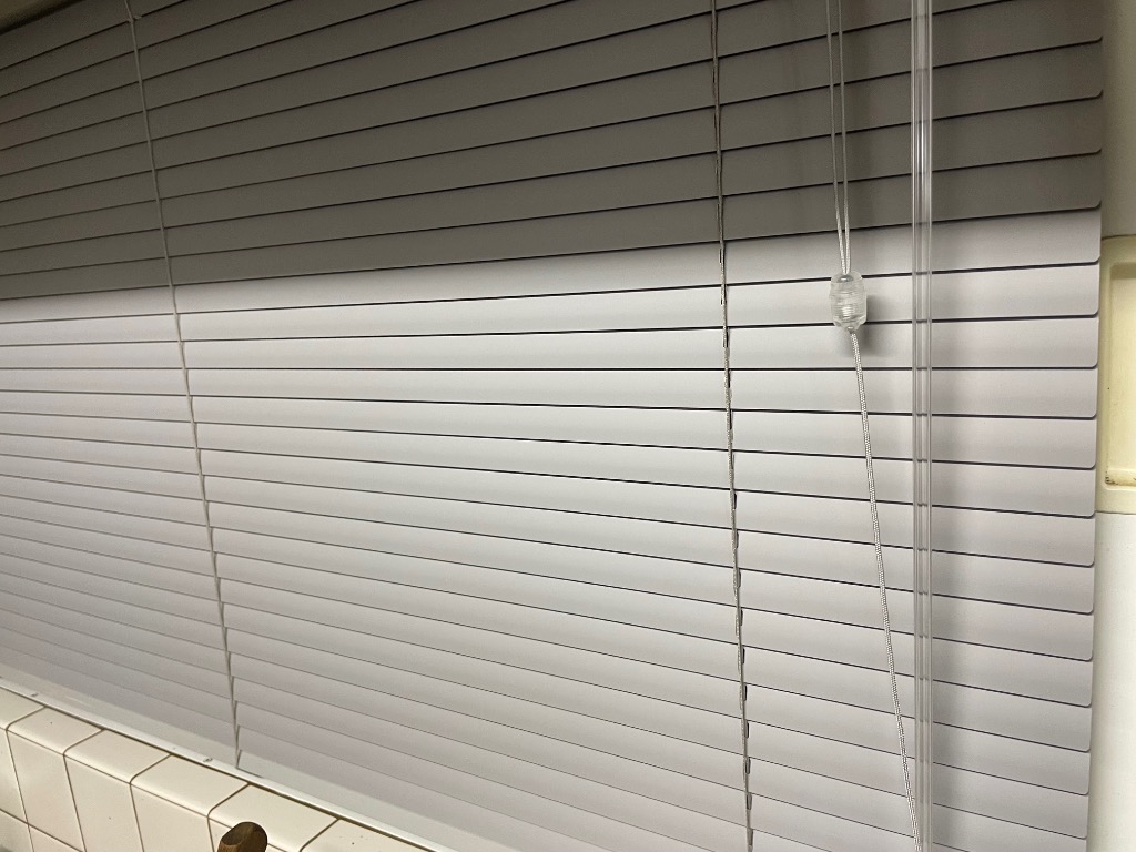 立川機工 ブラインド オーダー 遮熱 つや消し遮熱 ブラインドカーテン 遮光 選べる ワンポール式 タチカワブラインド アルミ「幅15 ...