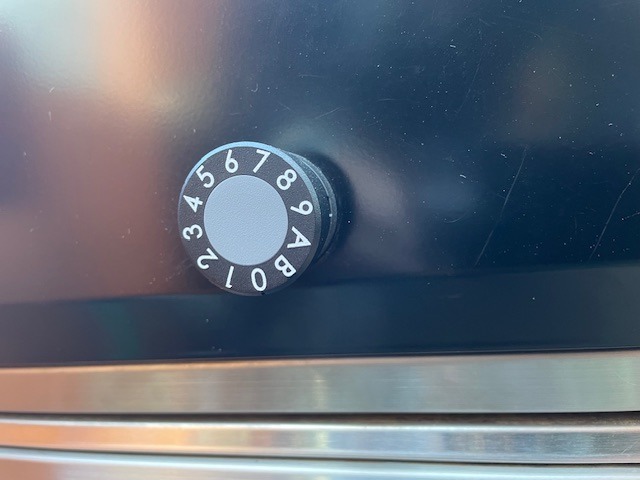 Nasta NASTA ナスタ SPK-20N-Y ヨコ型 ブラック 可変ダイヤル錠 戸建 集合ポスト用 メンテナンス交換用 : 金物の鬼インターネットショップ - 通販 - Yahoo!ショッピング