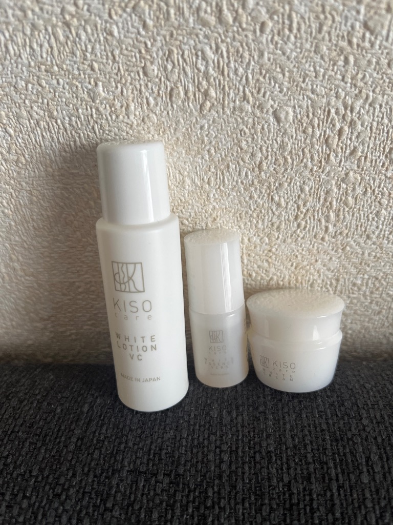 KISO 【初回限定 お一人様 1点限り お試しサイズ】ビタミンC誘導体 配合 化粧水 【ホワイトローション VC 20ml】 化粧水/保湿力/ アルファーアルブチン 送料無料 : KISO ...