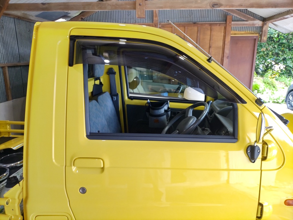 ダイハツ ミゼット2 K100P 100C型 ドアバイザー パーツ カリフォルニアミラーにも適合 : マッドファクトリーYahoo!ショップ - 通販 - Yahoo!ショッピング