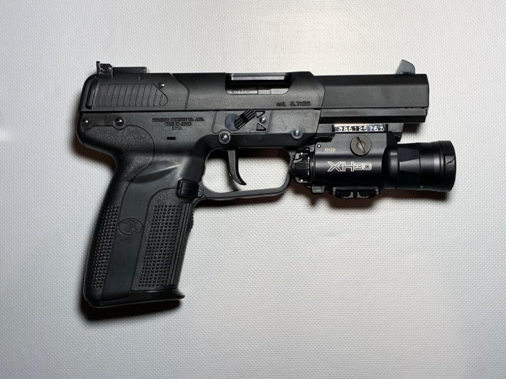SUREFIRE シュアファイア SUREFIRE XH30 Ultra-High Dual-Output SUREFIRE シュアファイア SUREFIRE XH30 Ultra-High Dual-Output