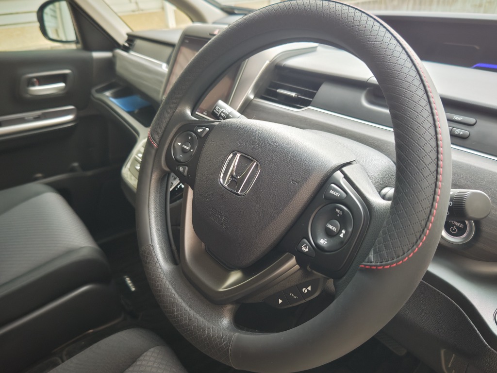 ホンダ フリードハイブリッド ハンドルカバー O型 握りやすい 薄いタイプ 潤い手触り 滑り止め 耐熱 高級合成革 車用品 カーアクセサリー 1P YD-OS : リーディングハイ - 通販 ...