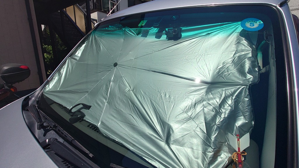 【クーポンでさらにお得】サンシェード 車 傘型 おしゃれ フロント 断熱 サイズ 適合 アクア クラウン 日よけ uv 遮光 遮熱 紫外線 軽自動車 ミニバン suv : atRise ...