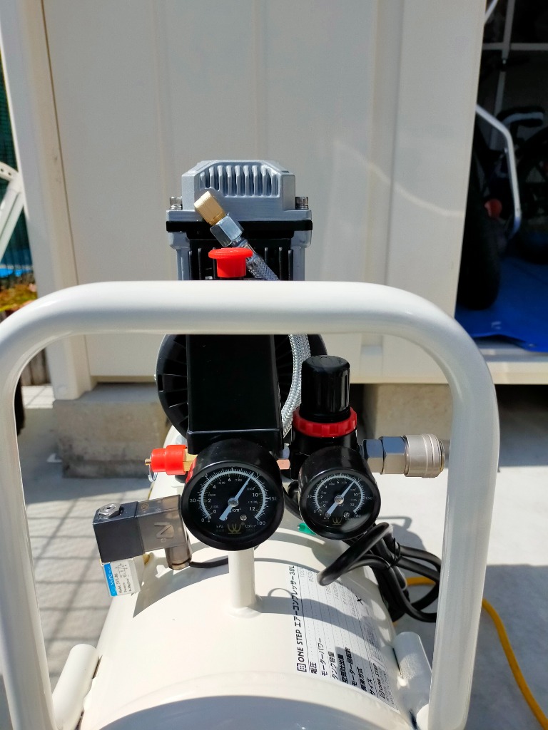 ONE STEP エアーコンプレッサー 100v オイルレス 静音 30l 小型 エアーコンプレッサー30l 軽量 圧力計 業務用 : H2brothers - 通販 - Yahoo!ショッピング