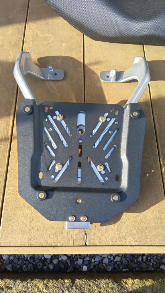 ONE STEP リアボックス バイク 57l 55l 背もたれ パット バイク用品 abs 大容量 トップケース : H2brothers - 通販 - Yahoo!ショッピング