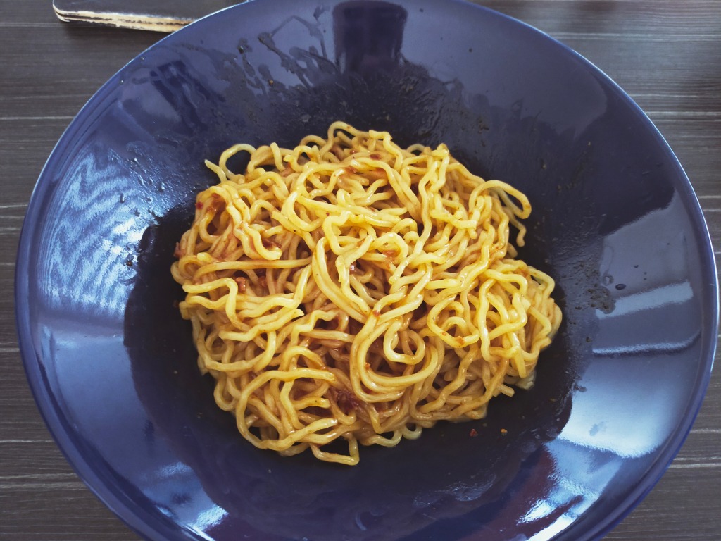 冷凍ラーメン 麺のみ やまひろ 茹でたて特得ウェーブラーメン 200g×5食 業務用 : 東商マート - 通販 - Yahoo!ショッピング