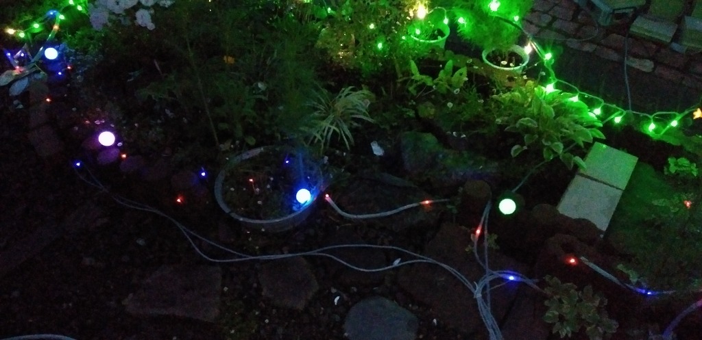 イルミネーション カラーボール LED15球 マルチカラー リモコン付属 屋外用 防水 ソーラー充電 おしゃれ かわいい イルミネーションライト クリスマス 玄関 : 電光ホーム - 通販 ...