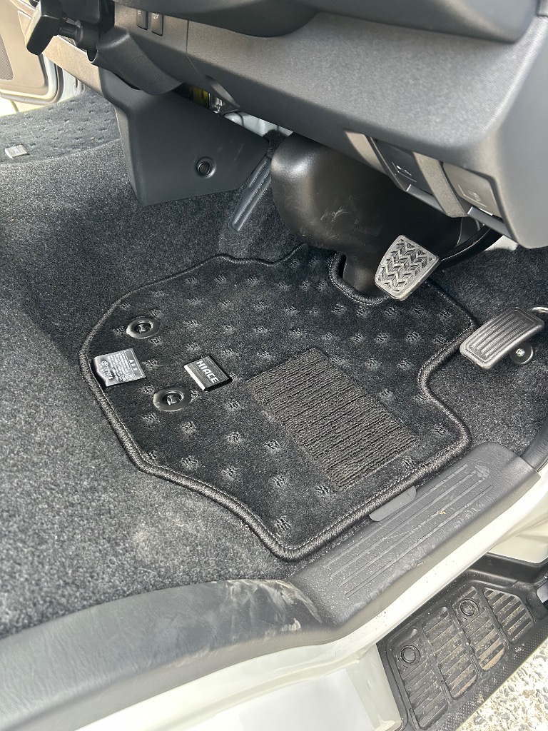 CRAFT WORKS ハイエース 200系 マット6枚セット A0534HISET 自動車用フロアマット - 口コミ・レビュー ...